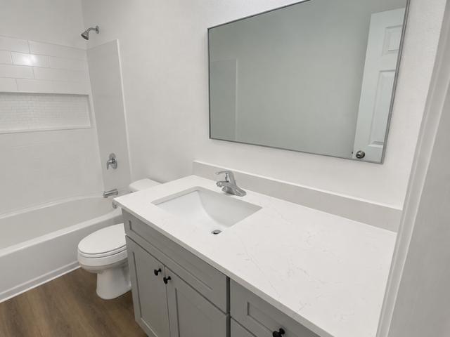 304 Vassar Dr SE 2 Bedroom Apartment for Rent at 304 Vassar Dr Se, Albuquerque, NM 87106 University Heights