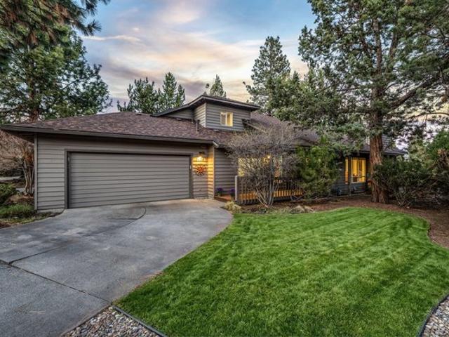3054 NW Clubhouse Dr, Bend, OR 97703