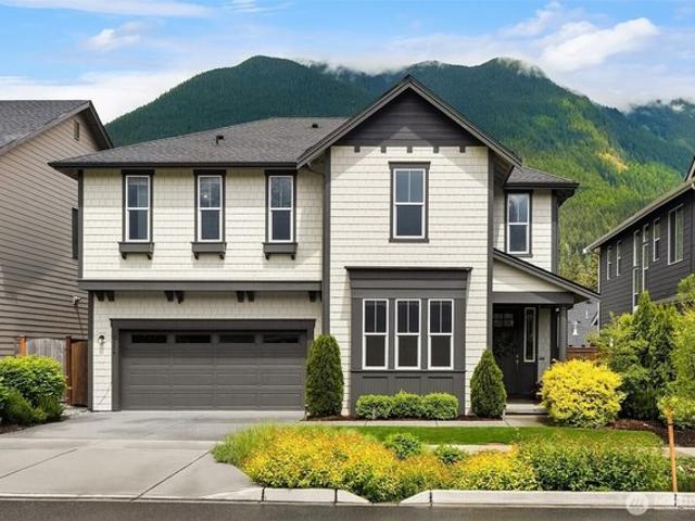3054 SE 14th St, North Bend, WA 98045