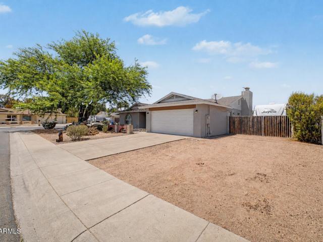 3054 w tierra buena lane
