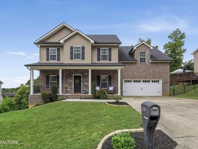 3055 Oakwood Hills Ln, Knoxville, TN 37931
