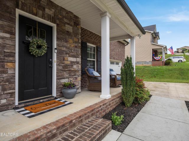 3055 Oakwood Hills Lane
