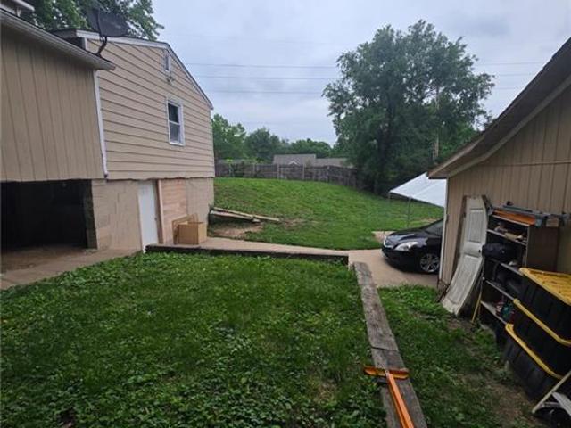 3057 N 40th Street