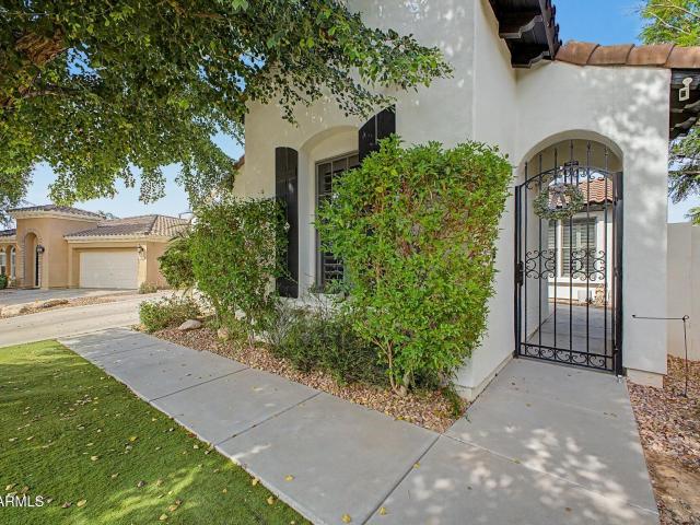 3057 s halsted drive