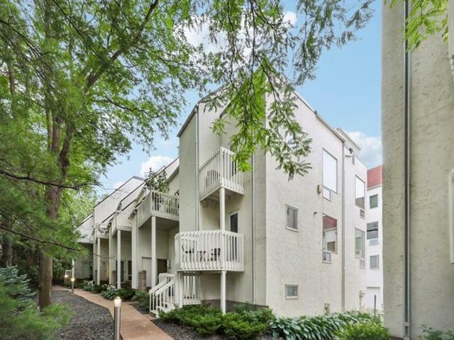 3058 Lake Shore Dr Unit A, Minneapolis, MN 55416