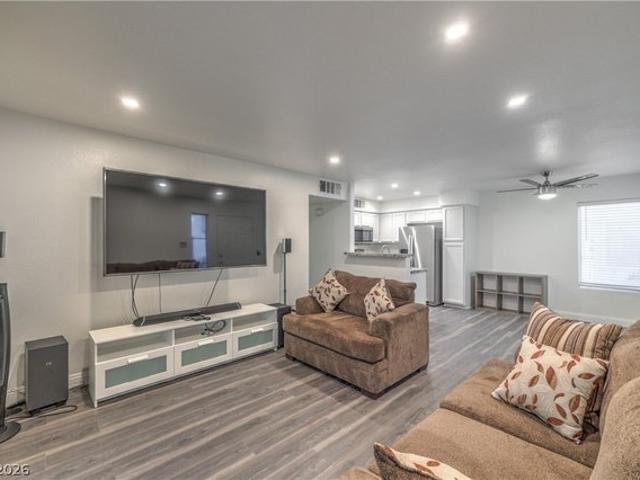 3058 Tarpon Dr Unit 103, Las Vegas, NV 89120