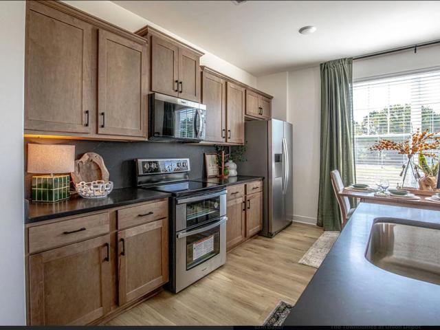 3059 portage dr