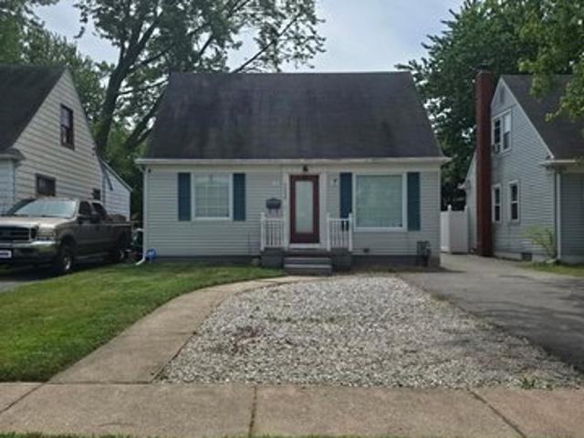 3050 McKinley St, Lorain, OH 44052