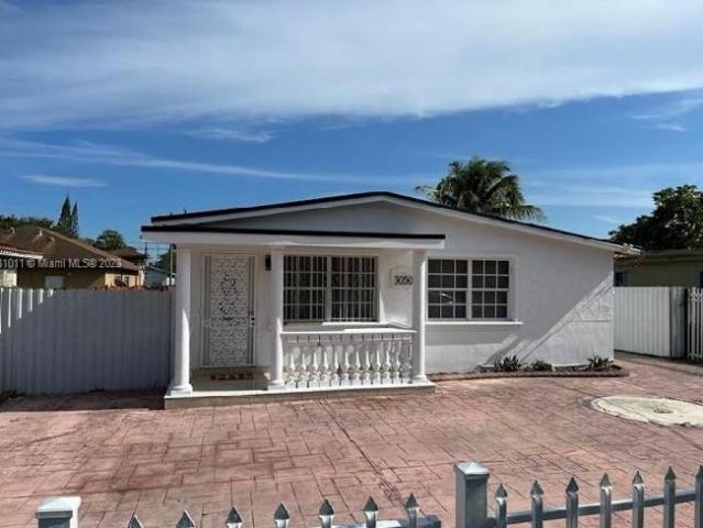 3050 NW 52nd St, Miami, FL 33142