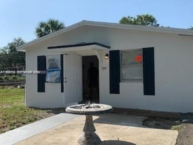3050 NW 8th Pl, Fort Lauderdale, FL 33311
