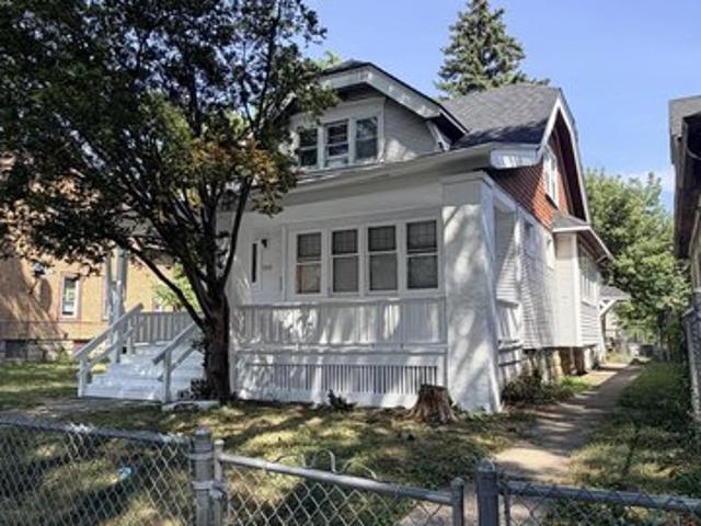 3050 N 24th Pl, Milwaukee, WI 53206