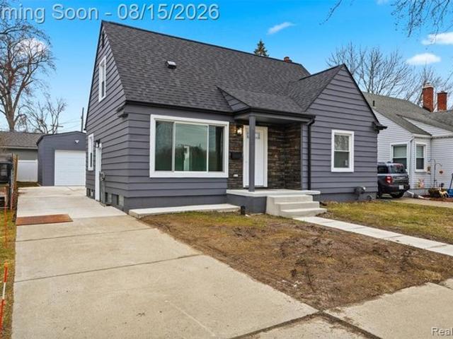 3050 Catalpa Dr, Berkley, MI 48072