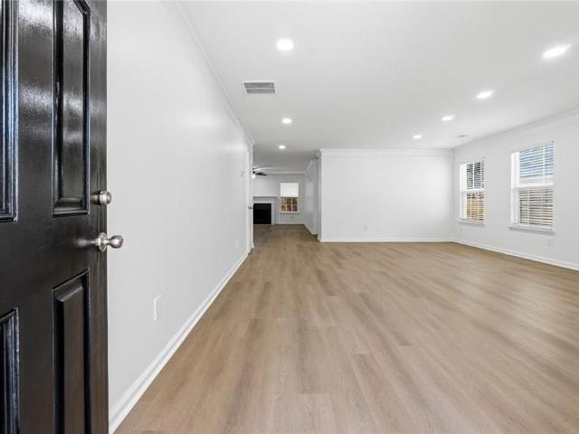 3050 Centerglen Lane