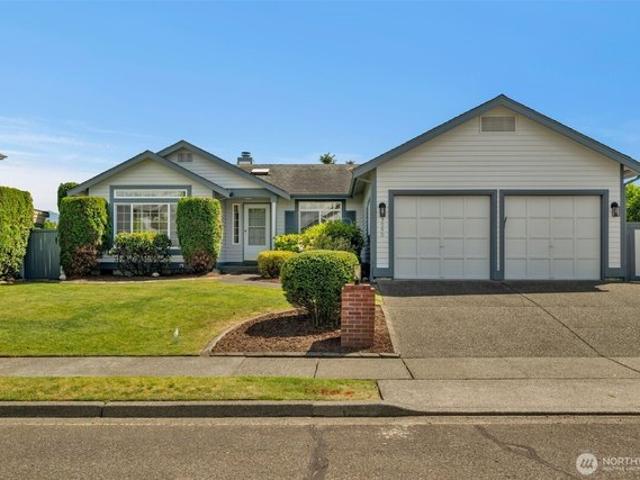 3050 Chelsea Ln, Enumclaw, WA 98022