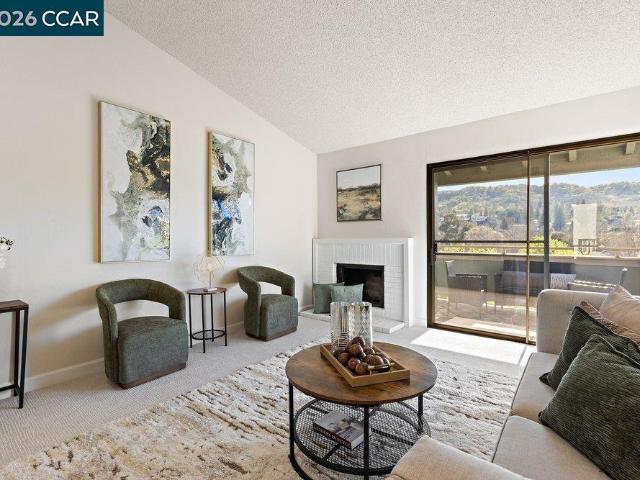 3050 Rossmoor Pkwy, Unit 3, Walnut Creek, CA 94595 | MLS #41125 | Compass