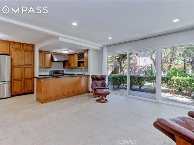 3050 S Bristol 4D, Santa Ana, CA