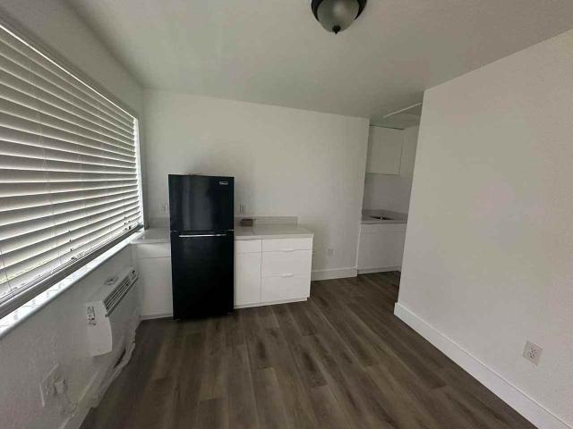 3050 West Flagler ST Studio Apartment for Rent at 3050 W Flagler St, Miami, FL 33135 West Little Havana