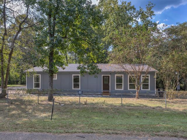 30519 Lake Cir Ln, Magnolia, TX 77354 | MLS #29029 | Compass