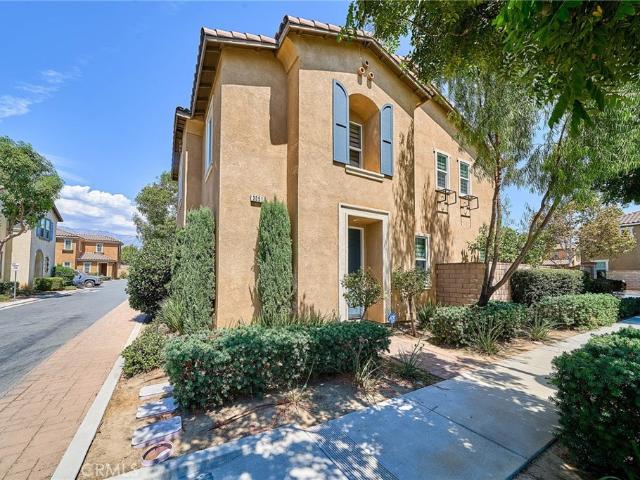 3051 E Via Corvina