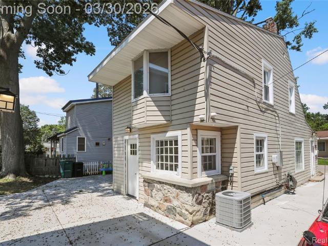 3051 Elmwood Drive