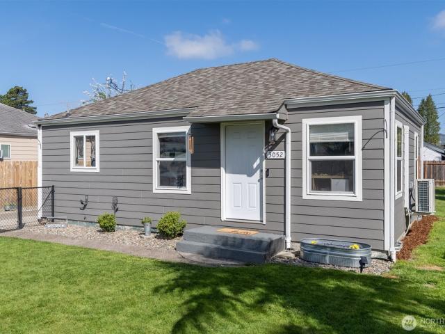 3052 Florida St, Longview, WA 98632 | MLS #2504 | Compass
