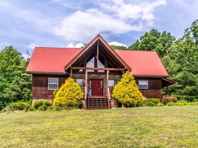 3052 Gravel Lick Branch Rd, Berea, KY 40403