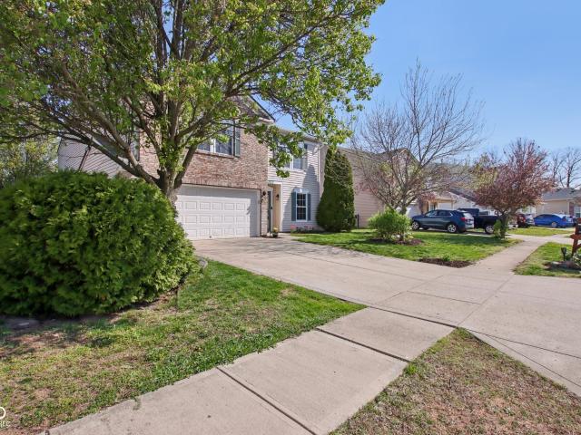 3052 W Meadowbend Drive