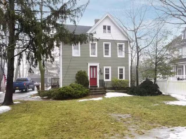 30536640 592 Scranton Ave