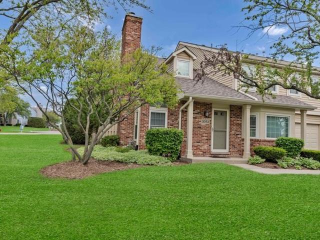 3053 Anton Dr, Aurora, IL 60504