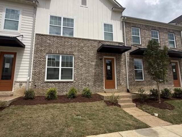 3053 Portage Dr, Bartlett, TN 38133