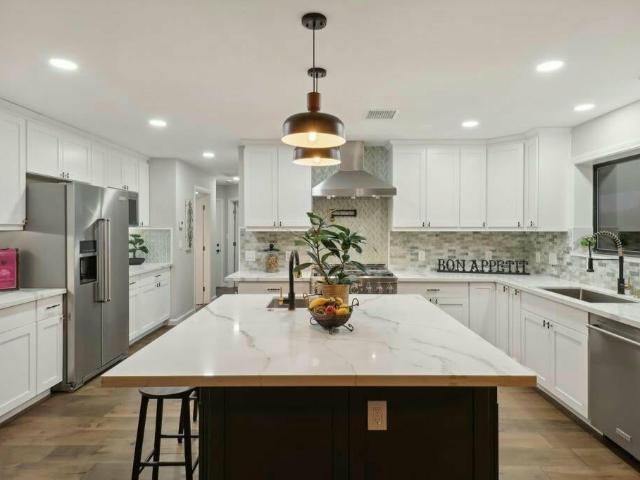 3053 Skycrest Dr, Fallbrook, CA