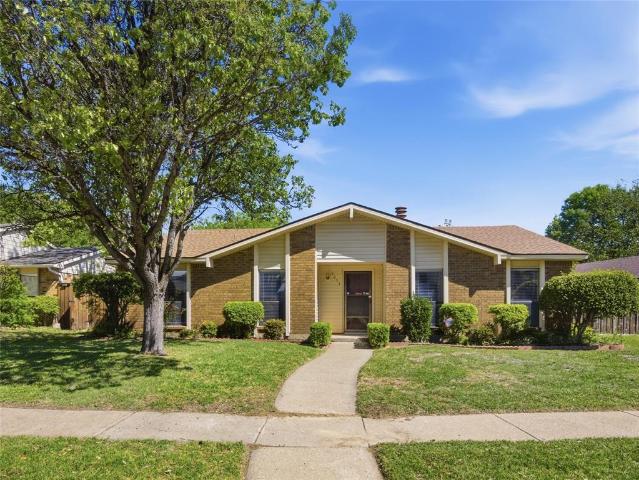 3053 Villa Sur Trail
