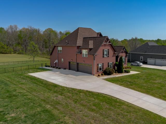 3053 Wedgewood Dr