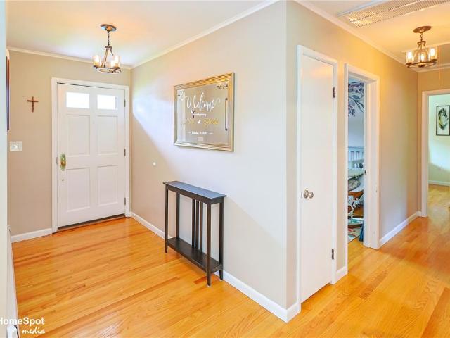 305 2nd Street