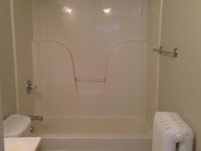 305 307 Duplex 1 Bedroom Apartment for Rent at 305 N 8th Ave E, Duluth, MN 55805 East End