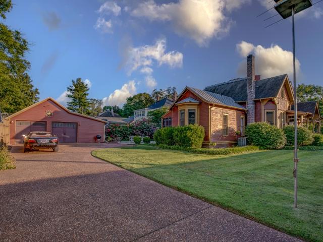 305 4th Ave S, Franklin, TN 37064 | MLS #3059 | Compass