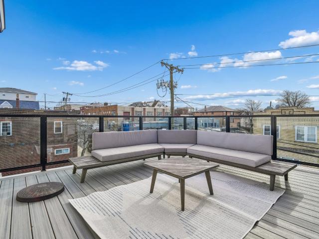 305 8Th St # 2