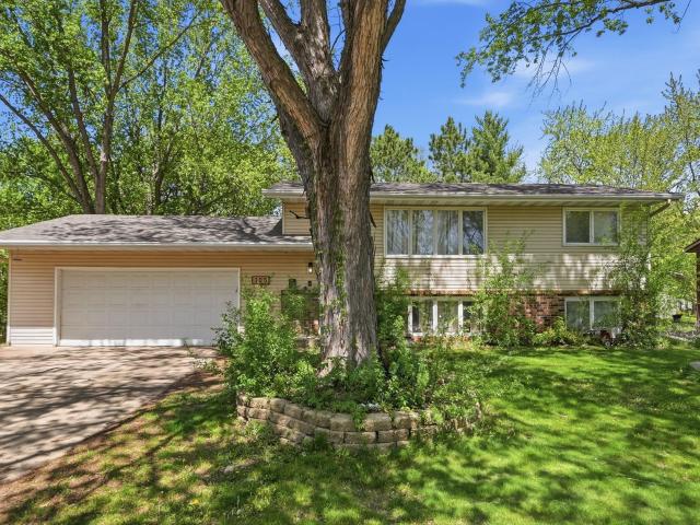 305 8th Street N