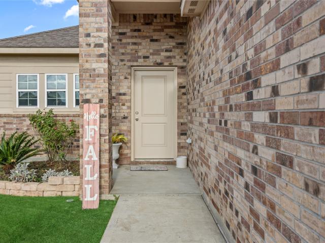 305 County Road 5102J, Cleveland, TX 77327 | MLS #1022 | Compass