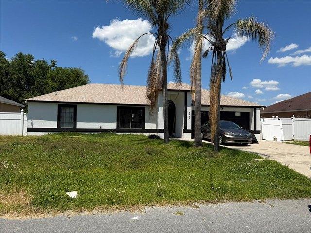 305 Cornwallis Ct, Kissimmee, FL 34758