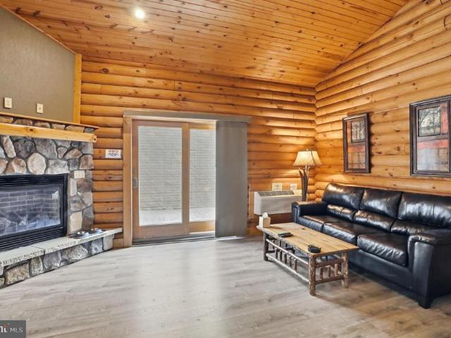305 Cabin Lodge Road