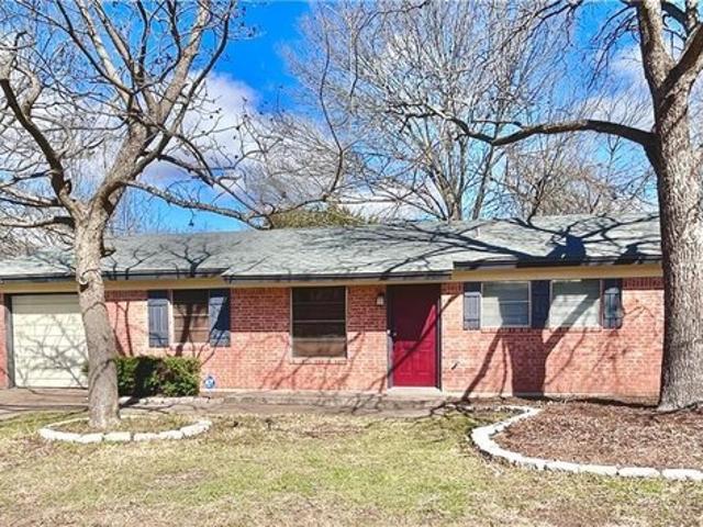 305 Carothers St, Copperas Cove, TX 76522