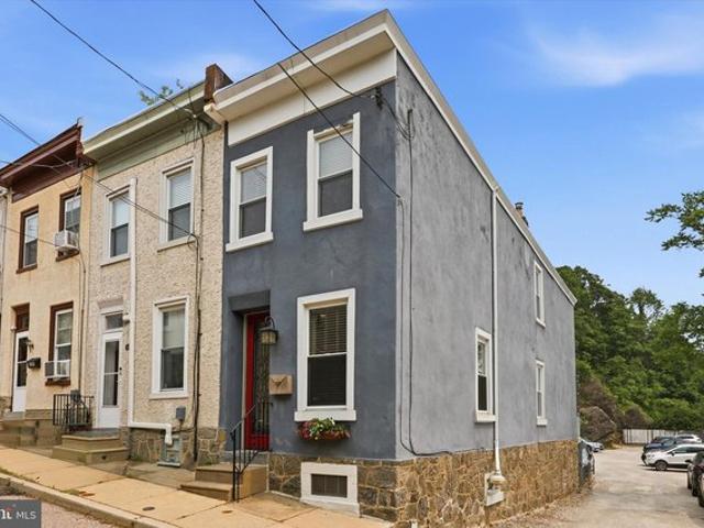 305 Carson St, Philadelphia, PA 19128