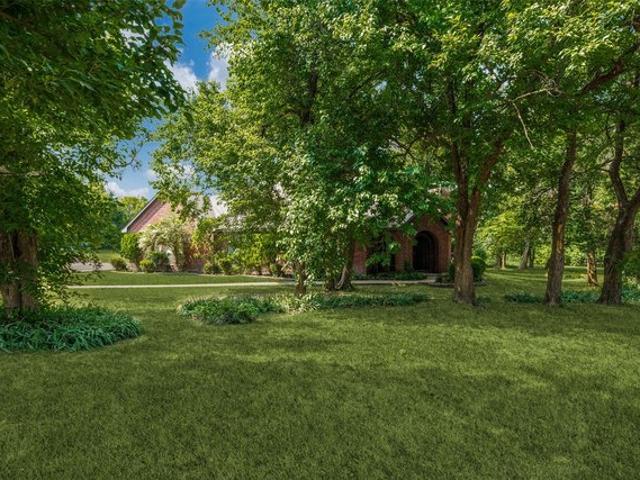 305 Cedar Hill Cir, Lowry Crossing, TX 75407