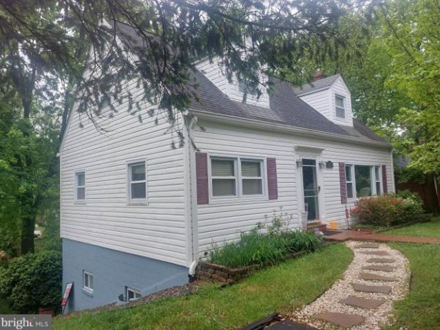 305 Cedar Ridge Dr, Oxon Hill, MD 20745