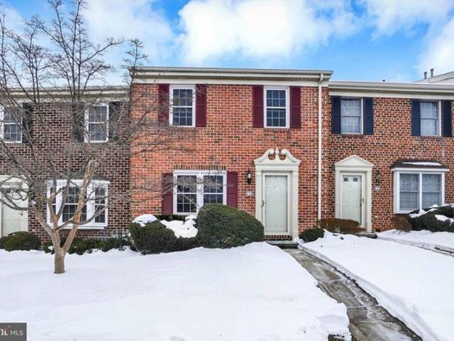 305 Chambers Rdg Unit 305, York, PA 17402
