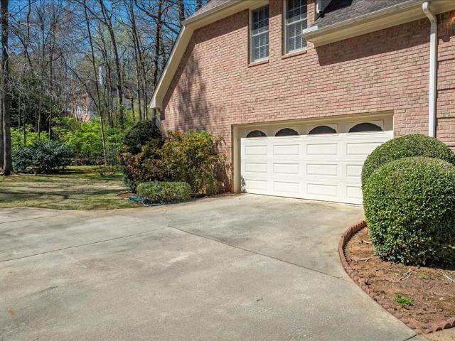 305 Crystal Court