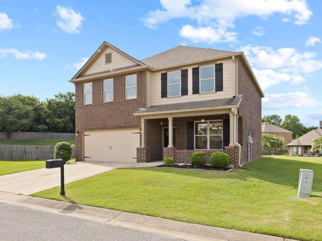 305 Creekside Circle