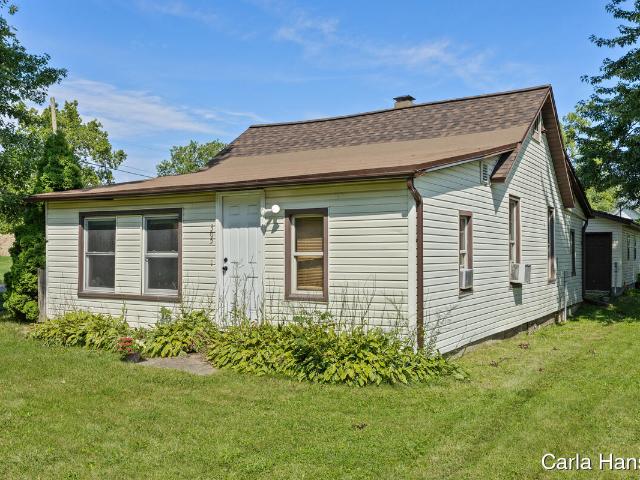 305 Crescent Street
