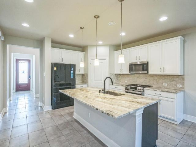 305 Crossvine Trl